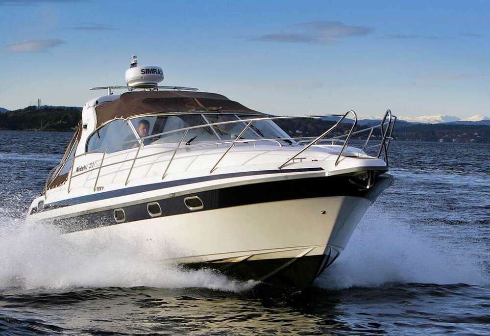Båttester /Langturbåt / Cabincruiser / Nidelv 320 Cruiser
